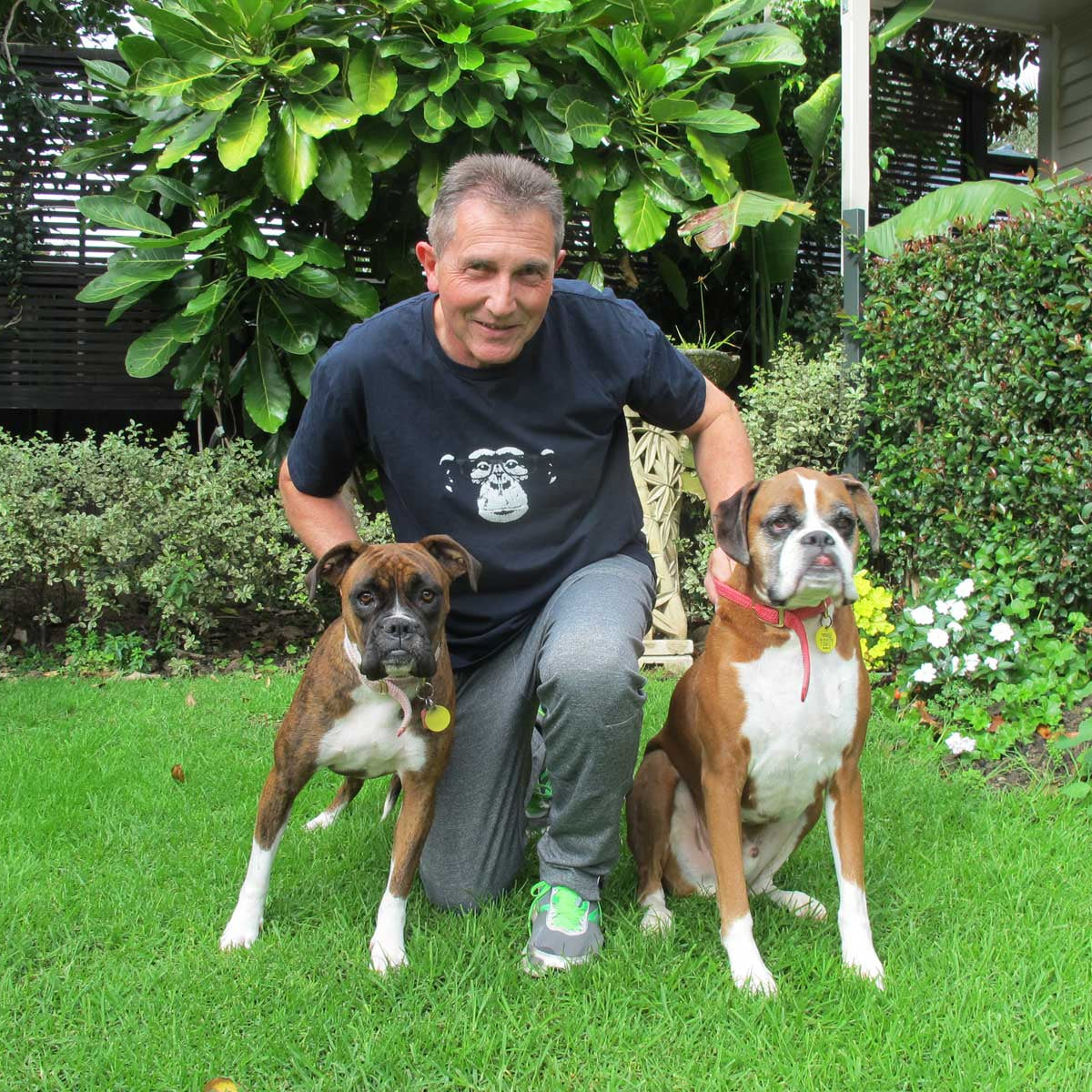 Colin Weatherall with Hinemoa and Mana – Ponsonby News